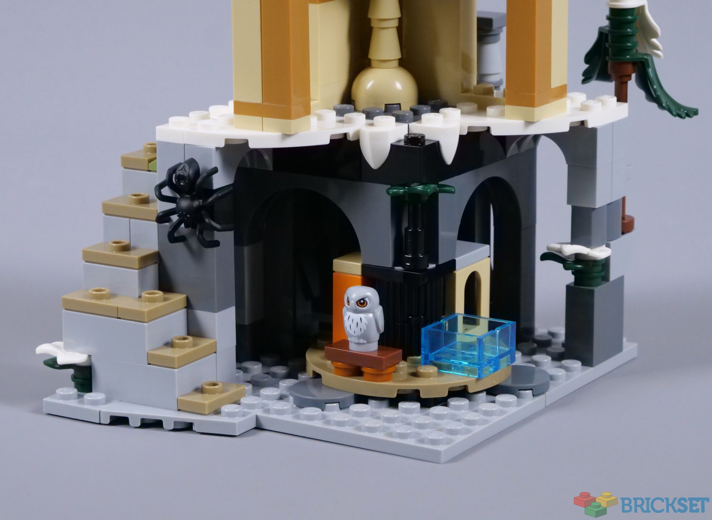 LEGO Harry Potter 76430 Hogwarts Castle Owlery review | Brickset